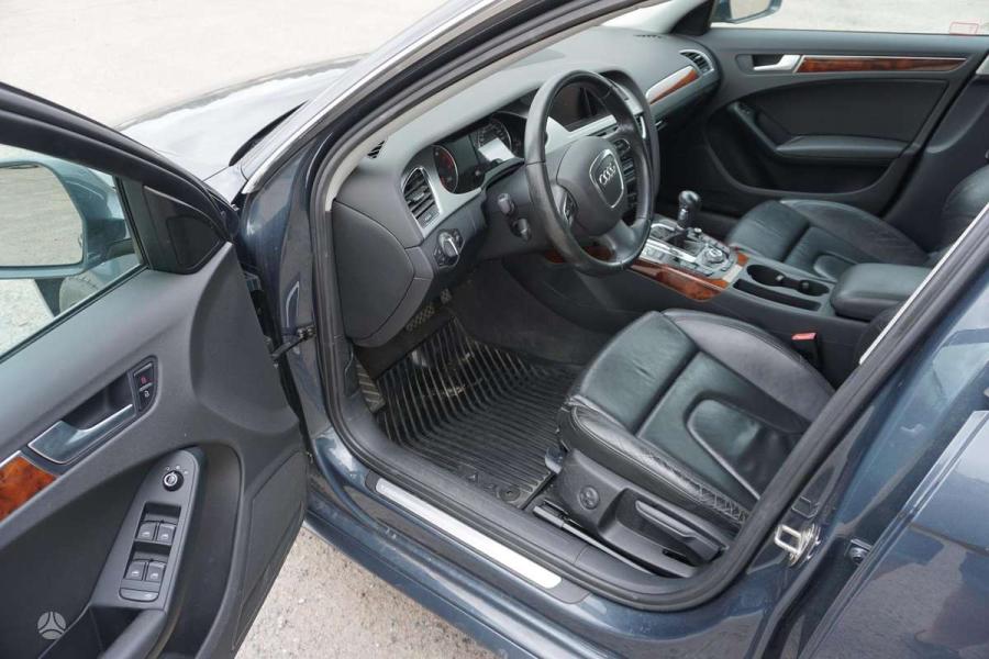 Grey Audi A4 2008 in Klaipeda, with an engine capacity of 1.80 L and mileage of 224 thousand km for 2200 €, photo 6 on AUTOMOTO.COM.LV
