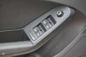 Grey Audi A4 2008 in Klaipeda, with an engine capacity of 1.80 L and mileage of 224 thousand km for 2200 €, photo 19 on AUTOMOTO.COM.LV