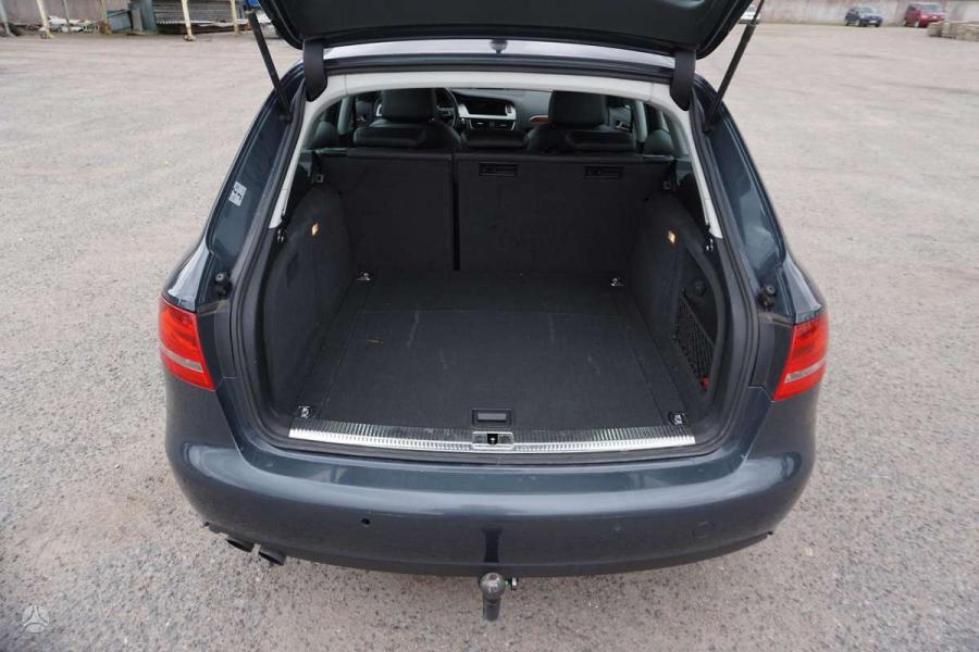 Grey Audi A4 2008 in Klaipeda, with an engine capacity of 1.80 L and mileage of 224 thousand km for 2200 €, photo 24 on AUTOMOTO.COM.LV