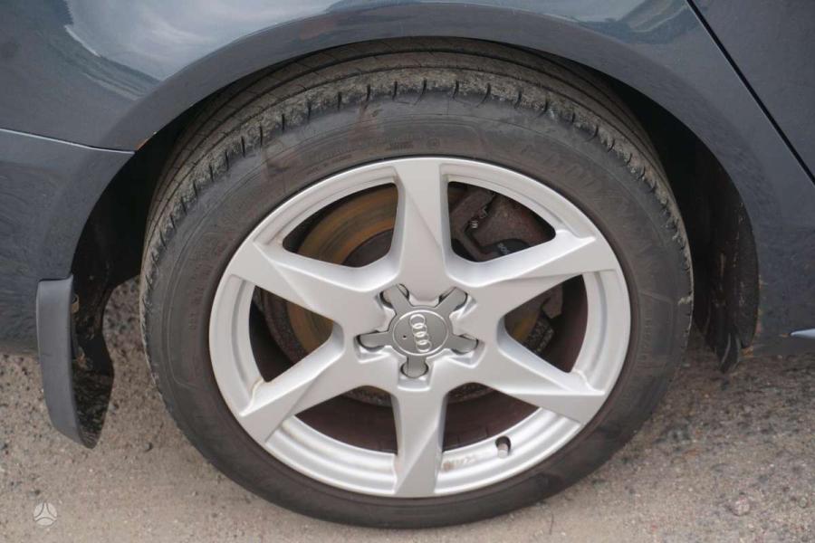 Grey Audi A4 2008 in Klaipeda, with an engine capacity of 1.80 L and mileage of 224 thousand km for 2200 €, photo 32 on AUTOMOTO.COM.LV