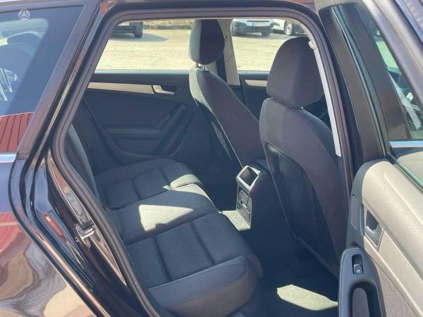 Pelēks Audi A4 2008 Ukmergė, ar dzinēja tilpumu 1.80 L un nobraukumu 353 tūkst. km par 2300 €, foto 5 vietnē AUTOMOTO.COM.LV