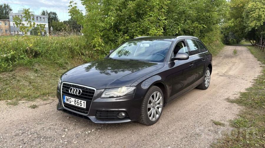 Grey Audi A4 2008 in Riga, with an engine capacity of 3.00 L and mileage of 290 thousand km for 4500 €, photo 3 on AUTOMOTO.COM.LV