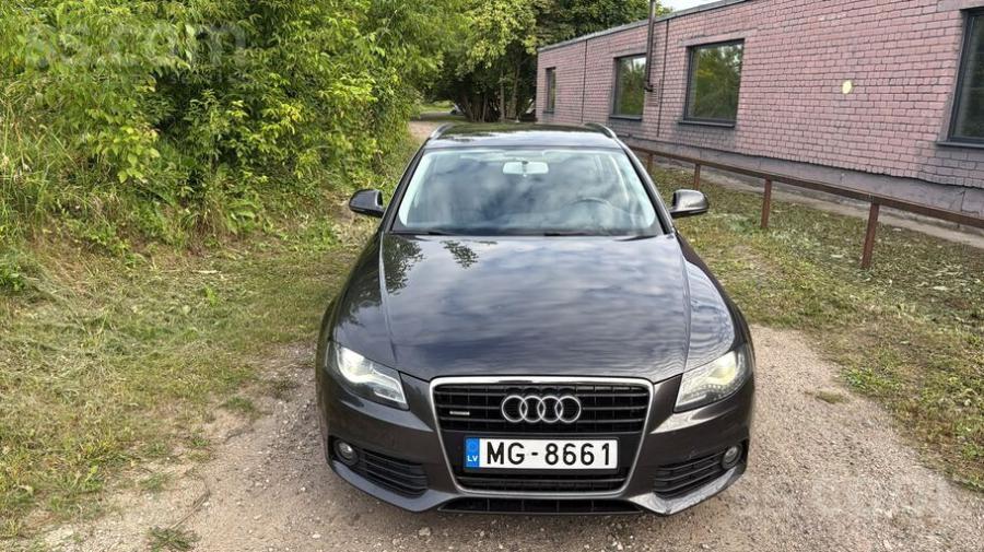 Grey Audi A4 2008 in Riga, with an engine capacity of 3.00 L and mileage of 290 thousand km for 4500 €, photo 4 on AUTOMOTO.COM.LV