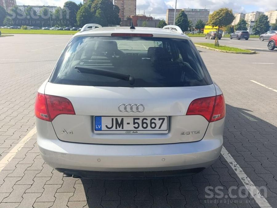Pelēks Audi A4 2008 Rīga, ar dzinēja tilpumu 2.00 L un nobraukumu 224 tūkst. km par 2750 €, foto 1 vietnē AUTOMOTO.COM.LV