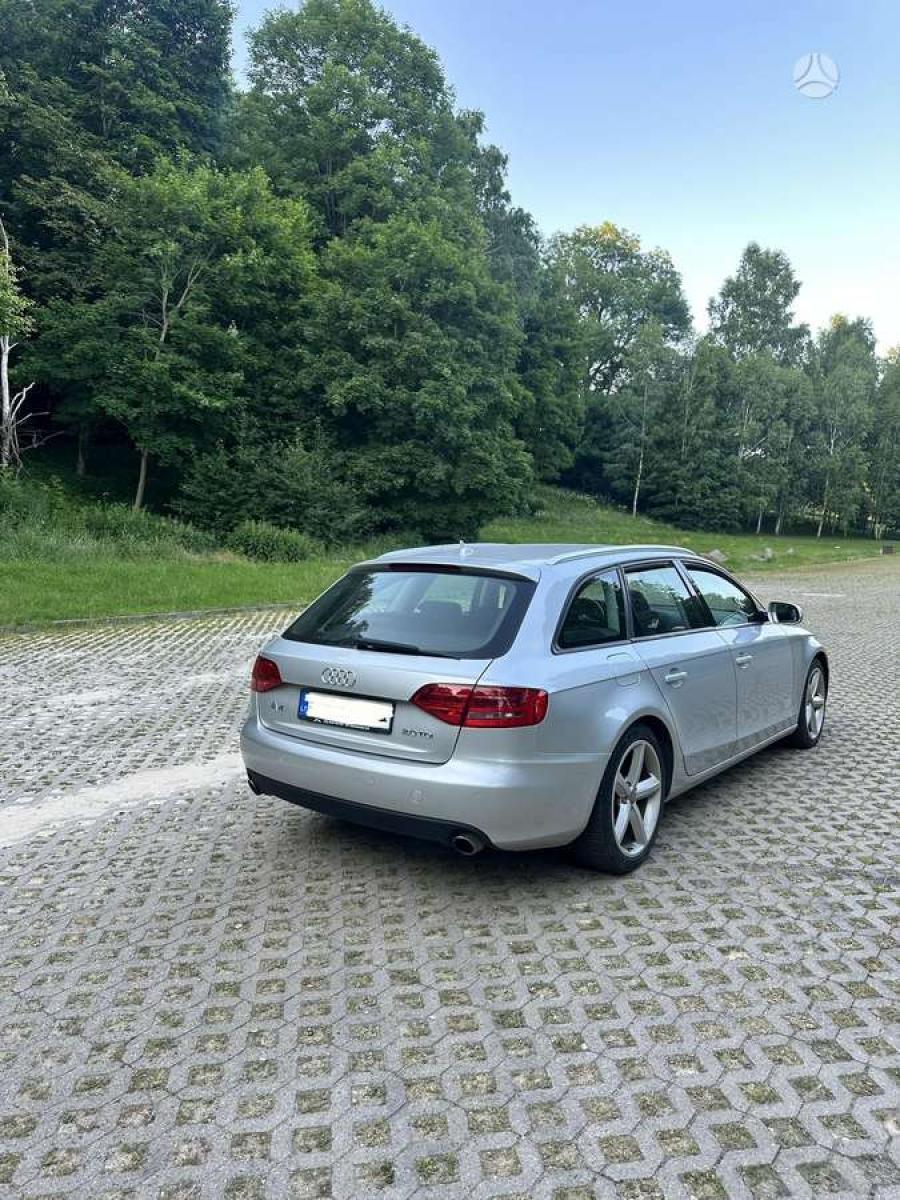 Grey Audi A4 2008 in Vilnius, with an engine capacity of 2.97 L and mileage of 326 thousand km for 4000 €, photo 5 on AUTOMOTO.COM.LV