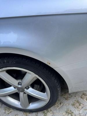 Grey Audi A4 2008 in Vilnius, with an engine capacity of 2.97 L and mileage of 326 thousand km for 4000 €, photo 8 on AUTOMOTO.COM.LV