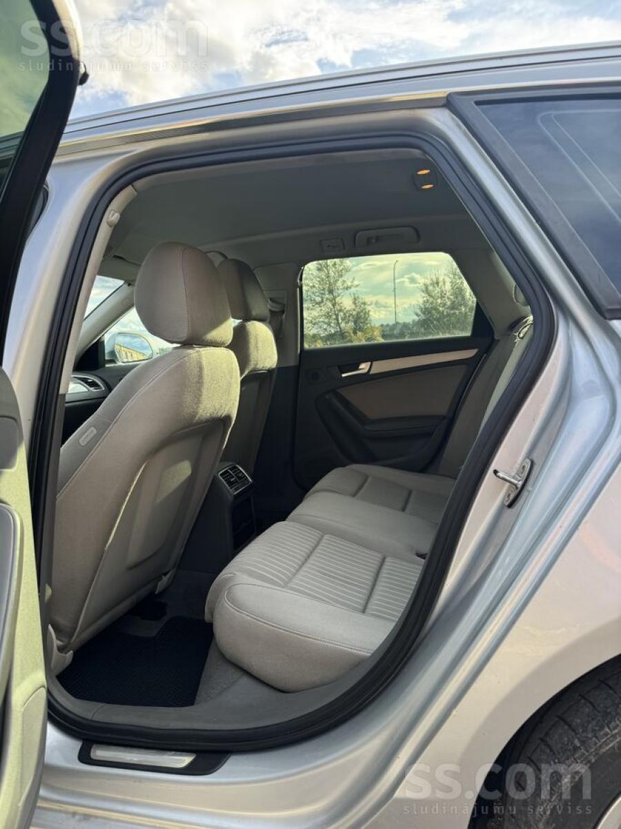 Pelēks Audi A4 2008 Rīga, ar dzinēja tilpumu 2.00 L un nobraukumu 344 tūkst. km par 3500 €, foto 9 vietnē AUTOMOTO.COM.LV