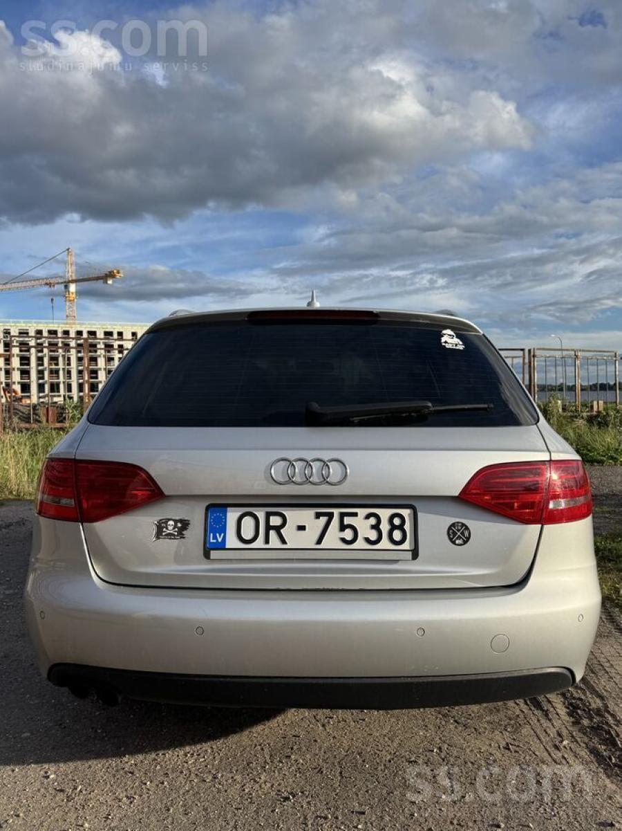 Pelēks Audi A4 2008 Rīga, ar dzinēja tilpumu 2.00 L un nobraukumu 344 tūkst. km par 3500 €, foto 10 vietnē AUTOMOTO.COM.LV