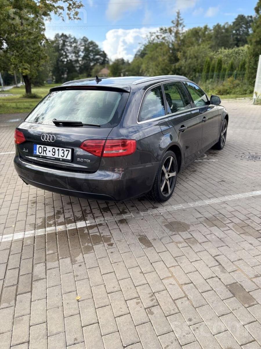 Grey Audi A4 2008 in Riga, with an engine capacity of 2.00 L and mileage of 294 thousand km for 4450 €, photo 5 on AUTOMOTO.COM.LV
