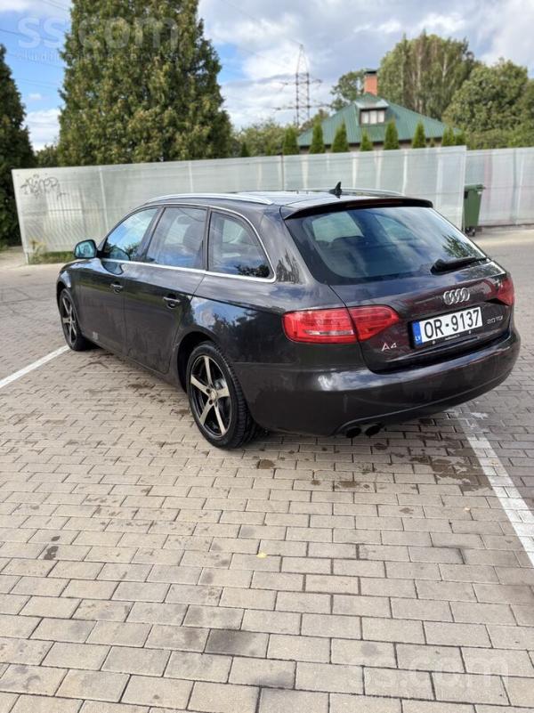 Pelēks Audi A4 2008 Rīga, ar dzinēja tilpumu 2.00 L un nobraukumu 294 tūkst. km par 4450 €, foto 4 vietnē AUTOMOTO.COM.LV