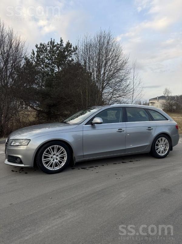 Pelēks Audi A4 2008 Rīga, ar dzinēja tilpumu 3.00 L un nobraukumu 339 tūkst. km par 5500 €, foto 3 vietnē AUTOMOTO.COM.LV