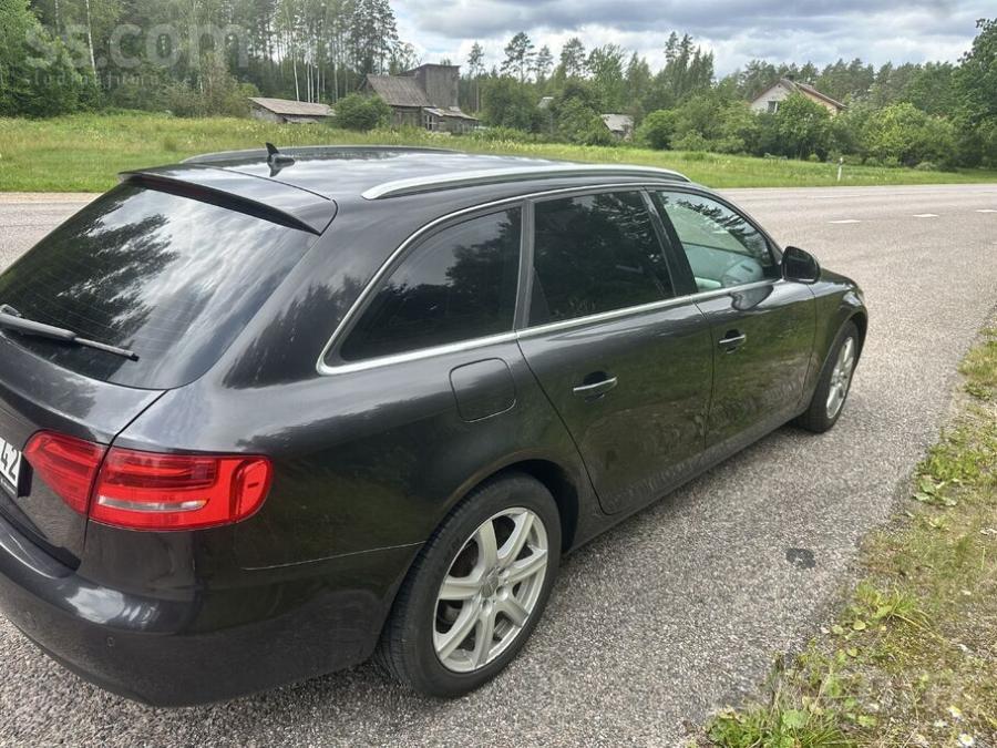Pelēks Audi A4 2008 Rīga, ar dzinēja tilpumu 2.00 L un nobraukumu 325 tūkst. km par 3800 €, foto 5 vietnē AUTOMOTO.COM.LV