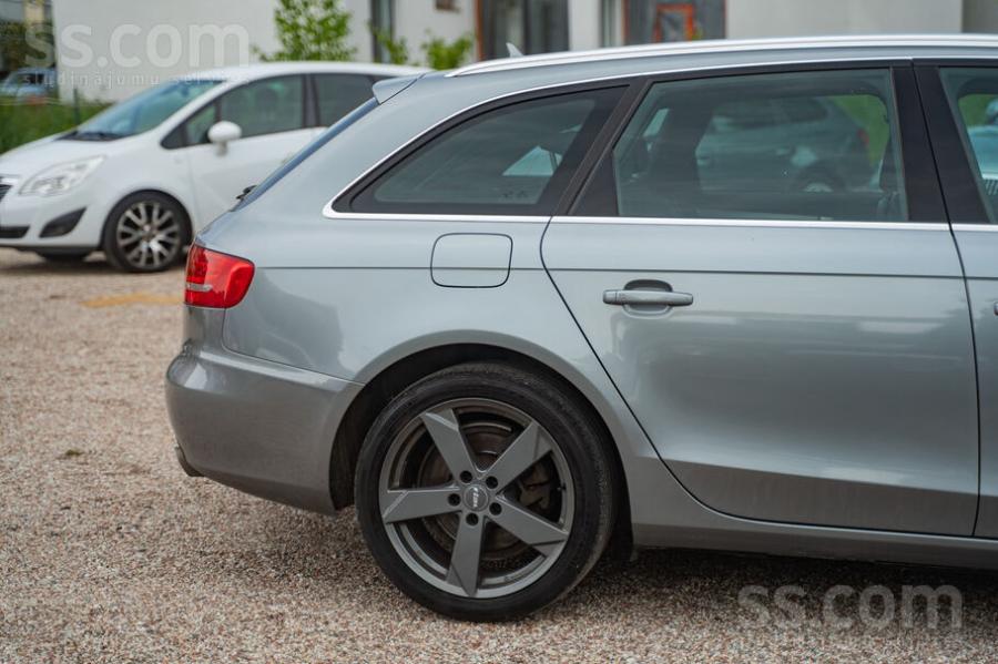 Grey Audi A4 2009 in Liepaja, with an engine capacity of 3.00 L and mileage of 302 thousand km for 4300 €, photo 6 on AUTOMOTO.COM.LV