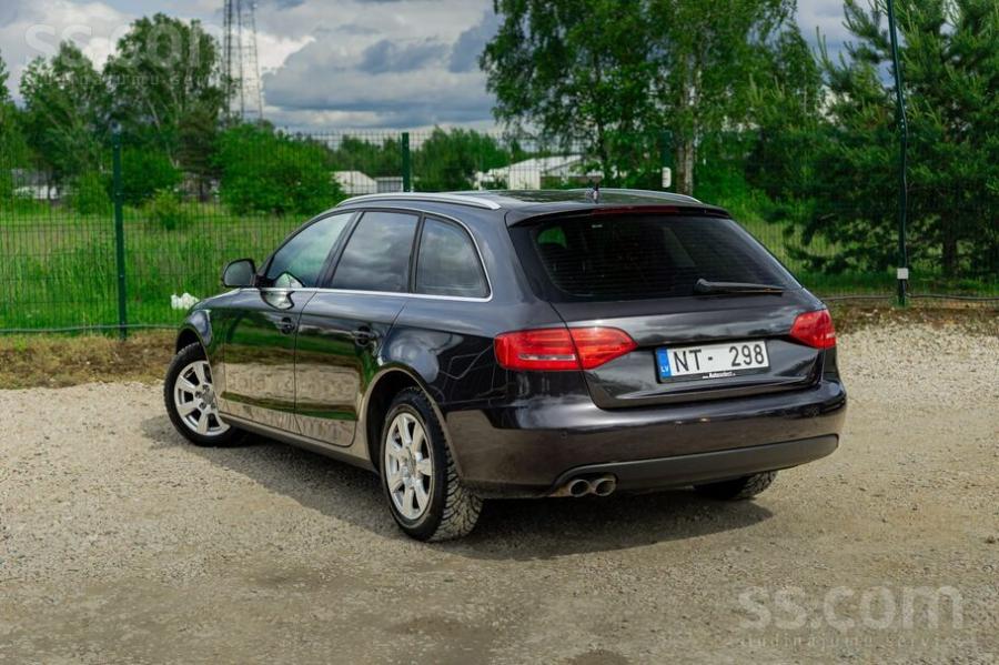 Pelēks Audi A4 2009 Rīga, ar dzinēja tilpumu 2.00 L un nobraukumu 0 tūkst. km par 4200 €, foto 4 vietnē AUTOMOTO.COM.LV