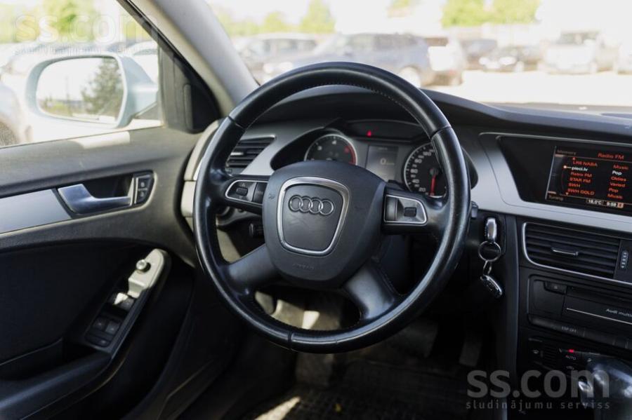 Pelēks Audi A4 2009 Rīga, ar dzinēja tilpumu 2.00 L un nobraukumu 340 tūkst. km par 6290 €, foto 12 vietnē AUTOMOTO.COM.LV
