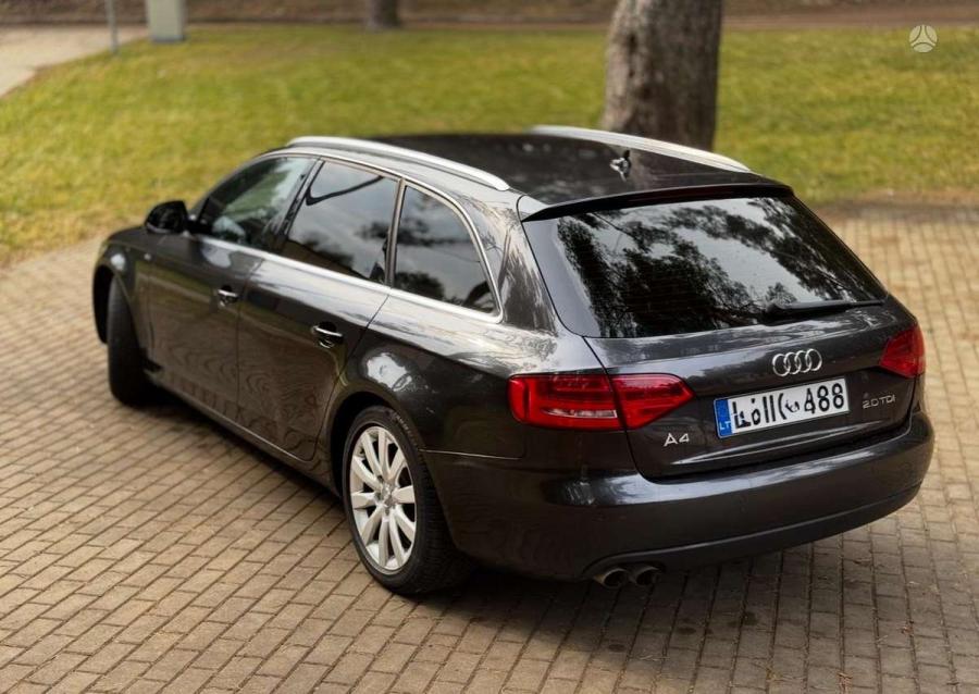Pelēks Audi A4 2009 Viļņa, ar dzinēja tilpumu 2.00 L un nobraukumu 297 tūkst. km par 3000 €, foto 6 vietnē AUTOMOTO.COM.LV