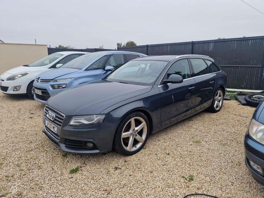 Grey Audi A4 2009 in Taurage, with an engine capacity of 2.00 L and mileage of 260 thousand km for 3400 €, photo 1 on AUTOMOTO.COM.LV