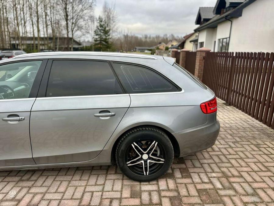 Grey Audi A4 2009 in Siauliai, with an engine capacity of 1.99 L and mileage of 260 thousand km for 5350 €, photo 6 on AUTOMOTO.COM.LV