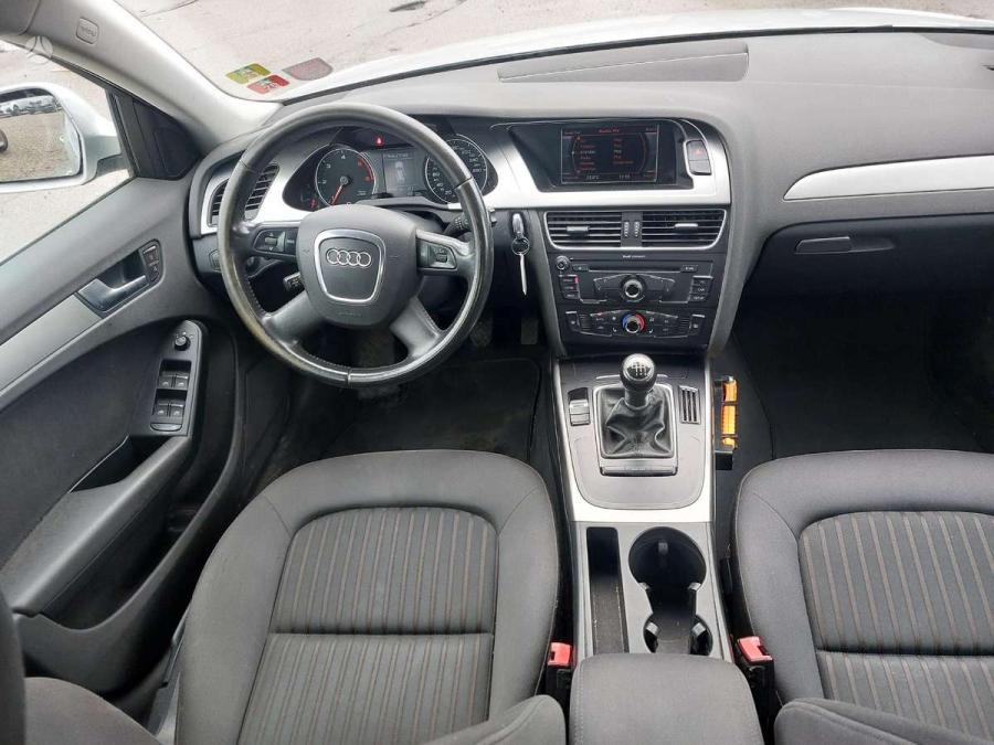 Grey Audi A4 2009 in Kaunas, with an engine capacity of 1.97 L and mileage of 280 thousand km for 3890 €, photo 6 on AUTOMOTO.COM.LV