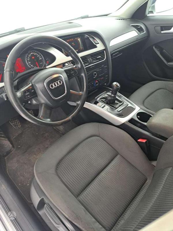 Pelēks Audi A4 2009 Pasvalys, ar dzinēja tilpumu 1.97 L un nobraukumu 345 tūkst. km par 3500 €, foto 5 vietnē AUTOMOTO.COM.LV