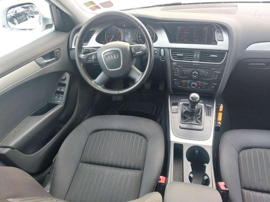 Pelēks Audi A4 2009 Kauņa, ar dzinēja tilpumu 1.97 L un nobraukumu 281 tūkst. km par 3890 €, foto 6 vietnē AUTOMOTO.COM.LV