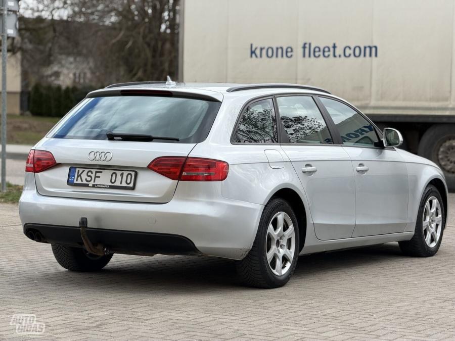 Pelēks Audi A4 2009 Kaišiadorys, ar dzinēja tilpumu 2.00 L un nobraukumu 290 tūkst. km par 4000 €, foto 5 vietnē AUTOMOTO.COM.LV