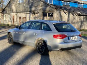 Grey Audi A4 2009 in Rietavas, with an engine capacity of 2.70 L and mileage of 251 thousand km for 3250 €, photo 6 on AUTOMOTO.COM.LV