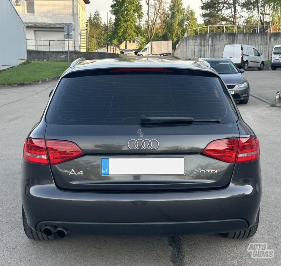 Pelēks Audi A4 2009 Alīta, ar dzinēja tilpumu 2.00 L un nobraukumu 239 tūkst. km par 5100 €, foto 6 vietnē AUTOMOTO.COM.LV