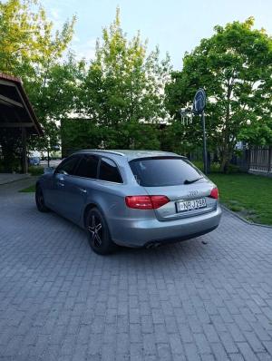 Grey Audi A4 2009 in Panevezys, with an engine capacity of 2.00 L and mileage of 259 thousand km for 5000 €, photo 6 on AUTOMOTO.COM.LV