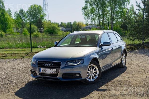 Pelēks Audi A4 2009 Rīga, ar dzinēja tilpumu 2.00 L un nobraukumu 340 tūkst. km par 6290 €, foto 1 vietnē AUTOMOTO.COM.LV