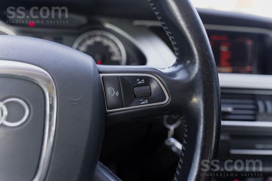 Grey Audi A4 2009 in Riga, with an engine capacity of 2.00 L and mileage of 340 thousand km for 6290 €, photo 14 on AUTOMOTO.COM.LV