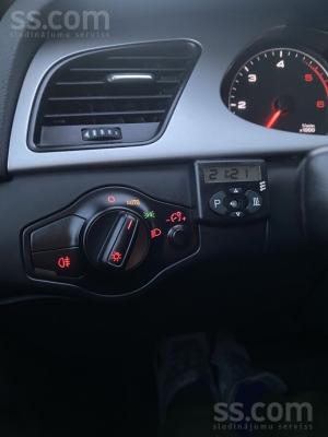 Grey Audi A4 2009 in Riga, with an engine capacity of 2.00 L and mileage of 480 thousand km for 2500 €, photo 14 on AUTOMOTO.COM.LV