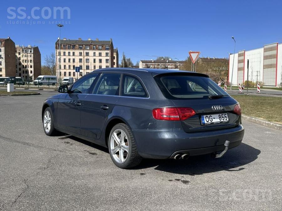 Серый Ауди А4 2009 в Рига, объемом двигателя 2.00 л и пробегом 356 тыс. км за 4200 €, фото 4 на AUTOMOTO.COM.LV