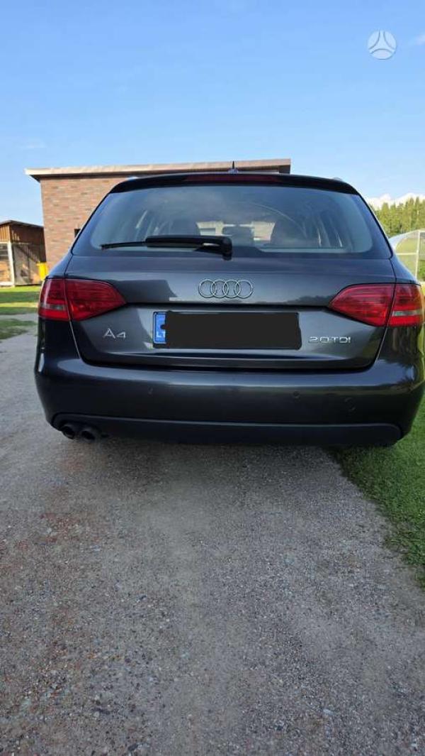 Grey Audi A4 2009 in Raseiniai, with an engine capacity of 1.97 L and mileage of 357 thousand km for 4400 €, photo 2 on AUTOMOTO.COM.LV