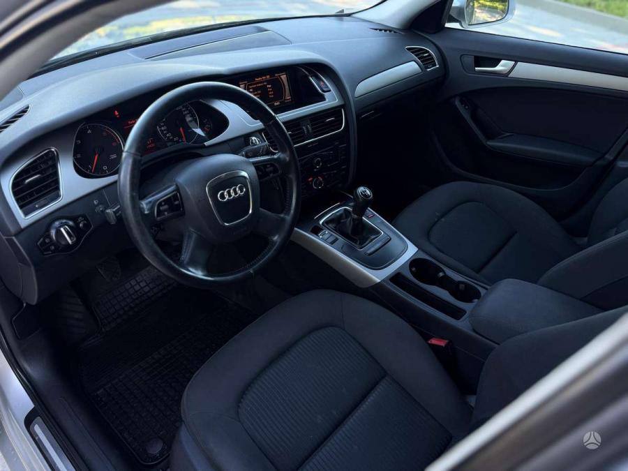 Grey Audi A4 2009 in Rokiskis, with an engine capacity of 1.97 L and mileage of 360 thousand km for 3450 €, photo 17 on AUTOMOTO.COM.LV