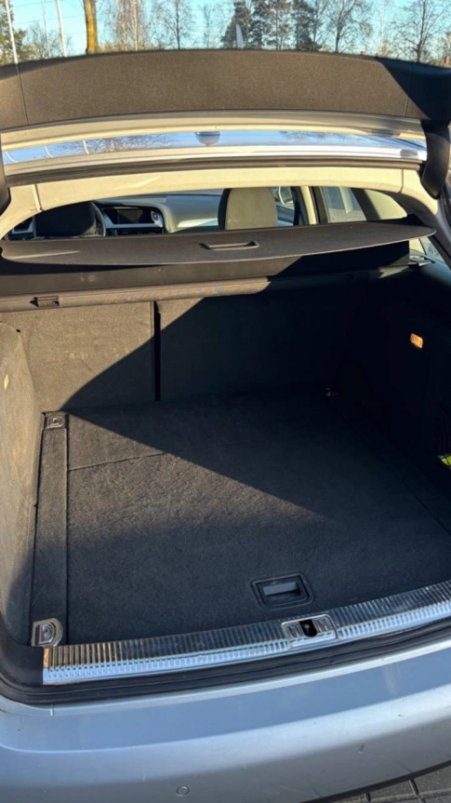 Grey Audi A4 2009 in Riga, with an engine capacity of 2.00 L and mileage of 294 thousand km for 5199 €, photo 12 on AUTOMOTO.COM.LV
