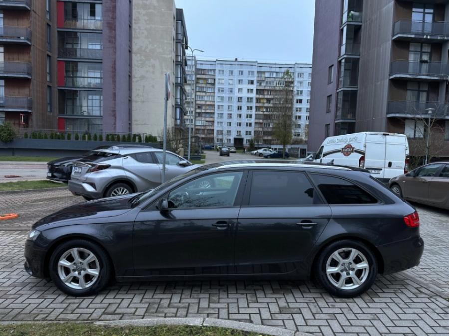 Pelēks Audi A4 2009 Rīga, ar dzinēja tilpumu 2.70 L un nobraukumu 251 tūkst. km par 5290 €, foto 3 vietnē AUTOMOTO.COM.LV