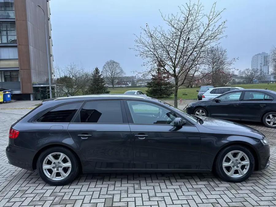 Grey Audi A4 2009 in Riga, with an engine capacity of 2.70 L and mileage of 251 thousand km for 5290 €, photo 5 on AUTOMOTO.COM.LV