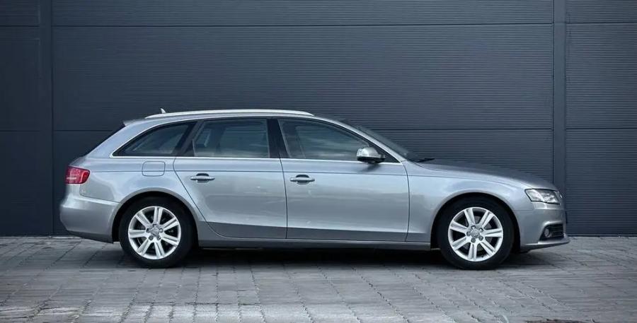 Grey Audi A4 2009 in Riga, with an engine capacity of 1.80 L and mileage of 264 thousand km for 3900 €, photo 6 on AUTOMOTO.COM.LV