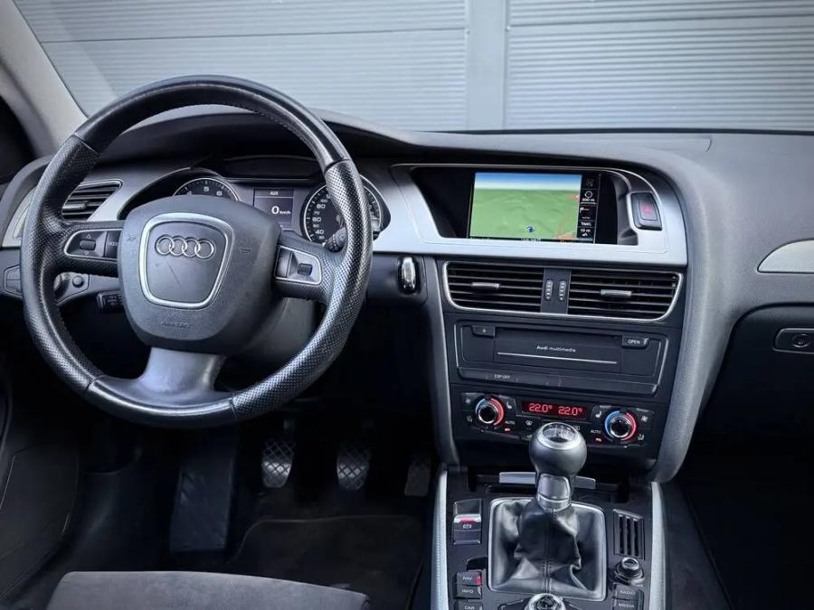 Grey Audi A4 2009 in Riga, with an engine capacity of 1.80 L and mileage of 264 thousand km for 3900 €, photo 8 on AUTOMOTO.COM.LV