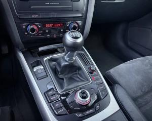 Grey Audi A4 2009 in Riga, with an engine capacity of 1.80 L and mileage of 264 thousand km for 3900 €, photo 15 on AUTOMOTO.COM.LV
