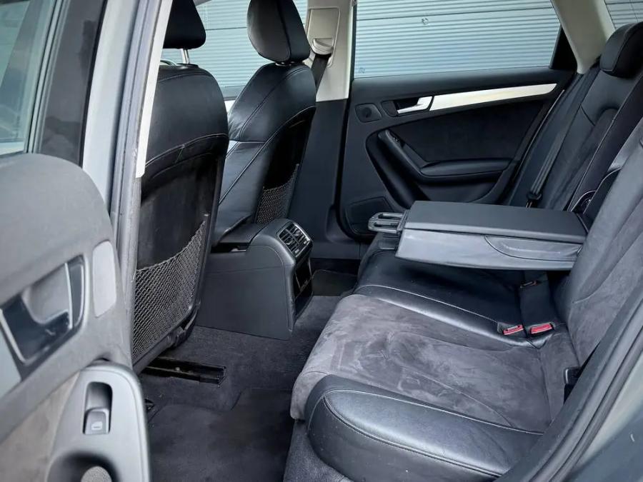 Grey Audi A4 2009 in Riga, with an engine capacity of 1.80 L and mileage of 264 thousand km for 3900 €, photo 18 on AUTOMOTO.COM.LV