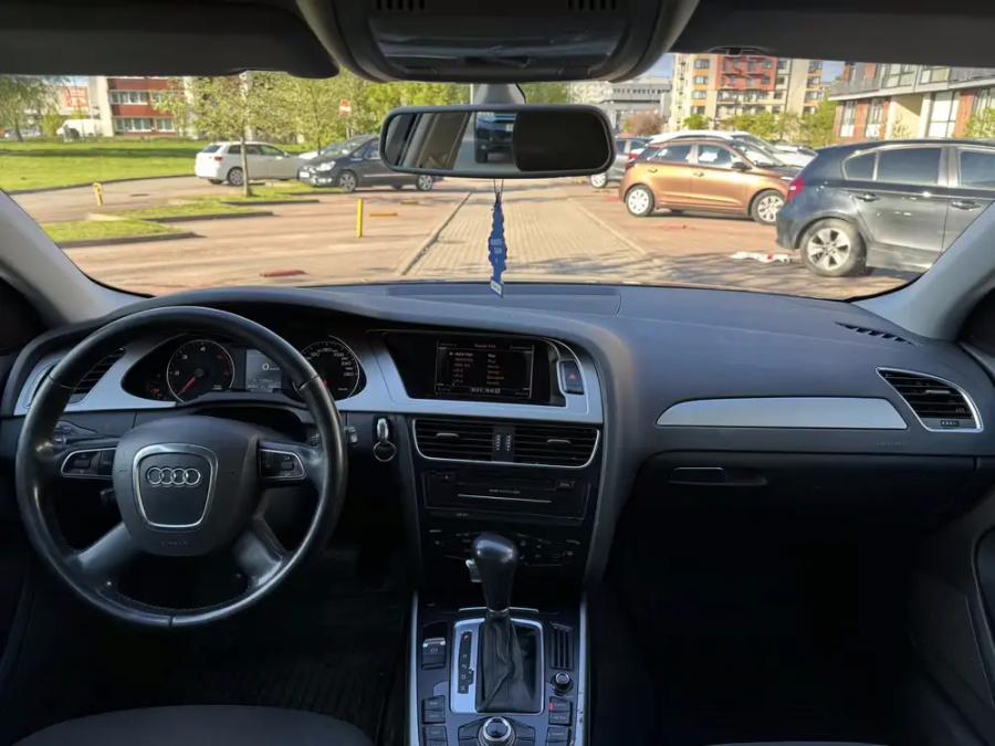 Grey Audi A4 2009 in Riga, with an engine capacity of 2.00 L and mileage of 364 thousand km for 4390 €, photo 13 on AUTOMOTO.COM.LV