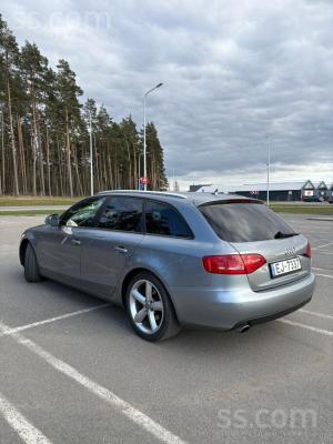 Pelēks Audi A4 2009 Rīga, ar dzinēja tilpumu 3.00 L un nobraukumu 340 tūkst. km par 5200 €, foto 4 vietnē AUTOMOTO.COM.LV
