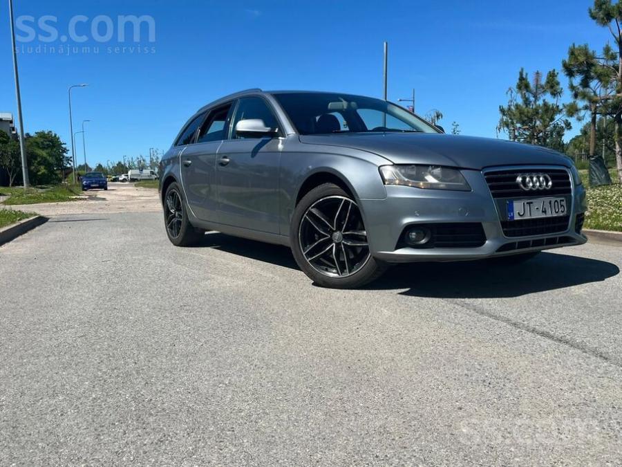 Grey Audi A4 2009 in Riga, with an engine capacity of 2.00 L and mileage of 347 thousand km for 4500 €, photo 4 on AUTOMOTO.COM.LV