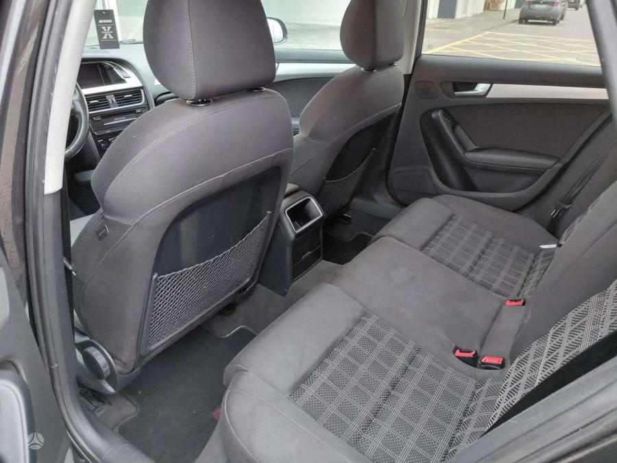 Pelēks Audi A4 2009 Viļņa, ar dzinēja tilpumu 2.70 L un nobraukumu 244 tūkst. km par 5250 €, foto 10 vietnē AUTOMOTO.COM.LV