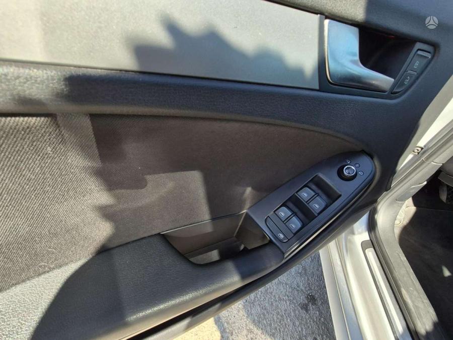 Pelēks Audi A4 2009 Šauļi, ar dzinēja tilpumu 1.78 L un nobraukumu 229 tūkst. km par 4150 €, foto 16 vietnē AUTOMOTO.COM.LV