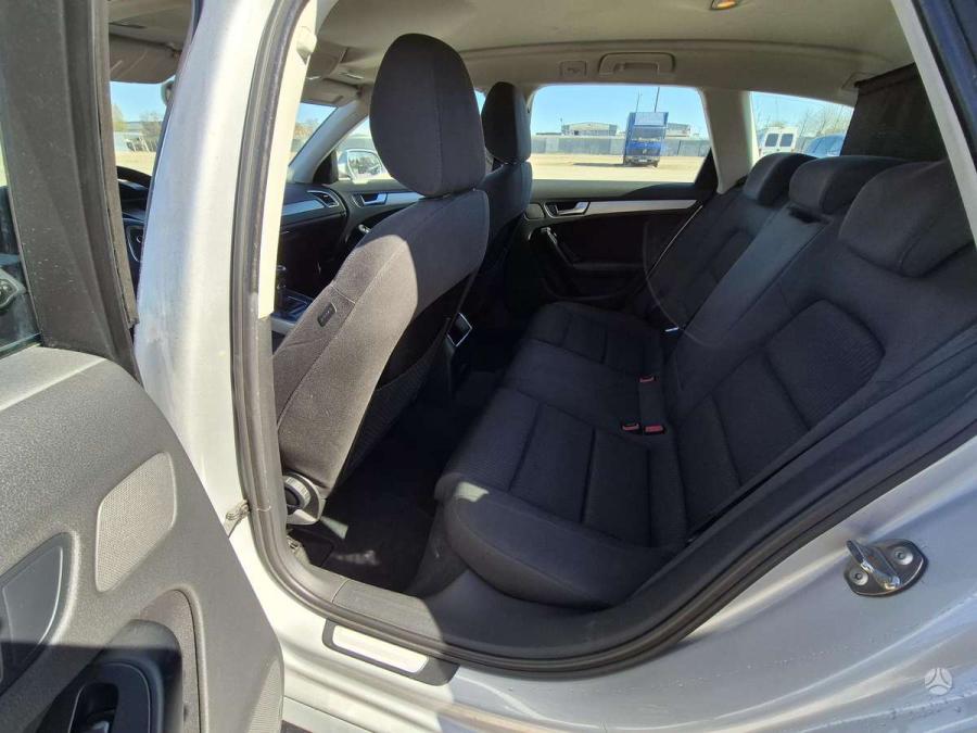 Pelēks Audi A4 2009 Šauļi, ar dzinēja tilpumu 1.78 L un nobraukumu 229 tūkst. km par 4150 €, foto 18 vietnē AUTOMOTO.COM.LV