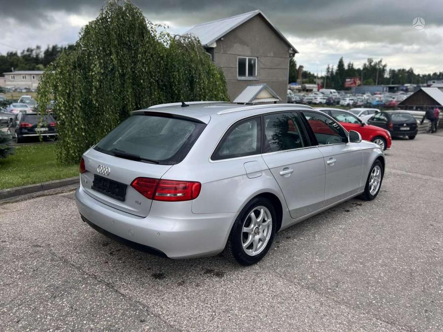 Grey Audi A4 2009 in Utena, with an engine capacity of 1.97 L and mileage of 317 thousand km for 5650 €, photo 5 on AUTOMOTO.COM.LV