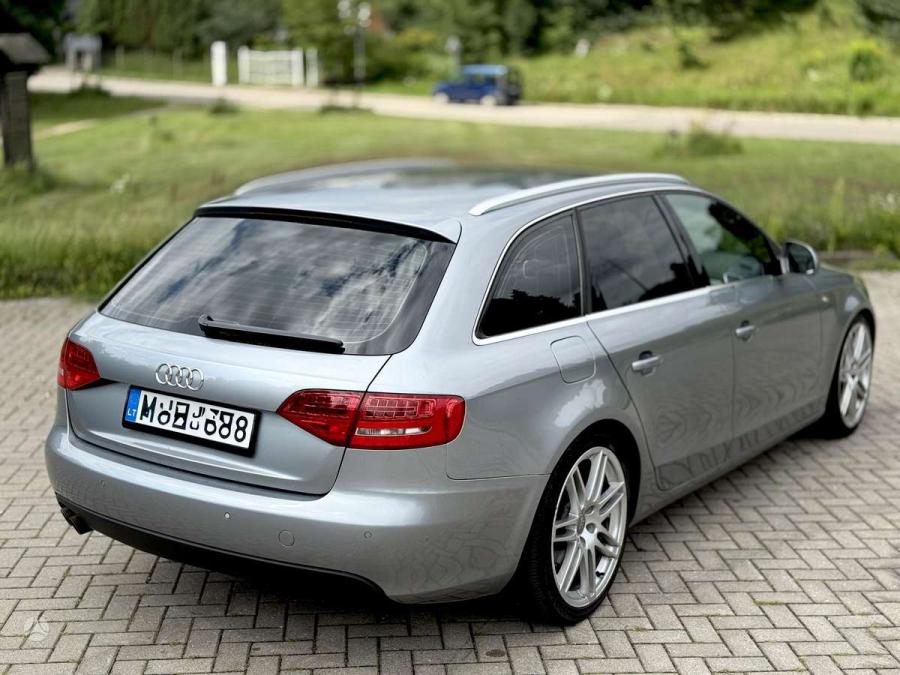 Grey Audi A4 2009 in Vilnius, with an engine capacity of 2.00 L and mileage of 297 thousand km for 3300 €, photo 4 on AUTOMOTO.COM.LV